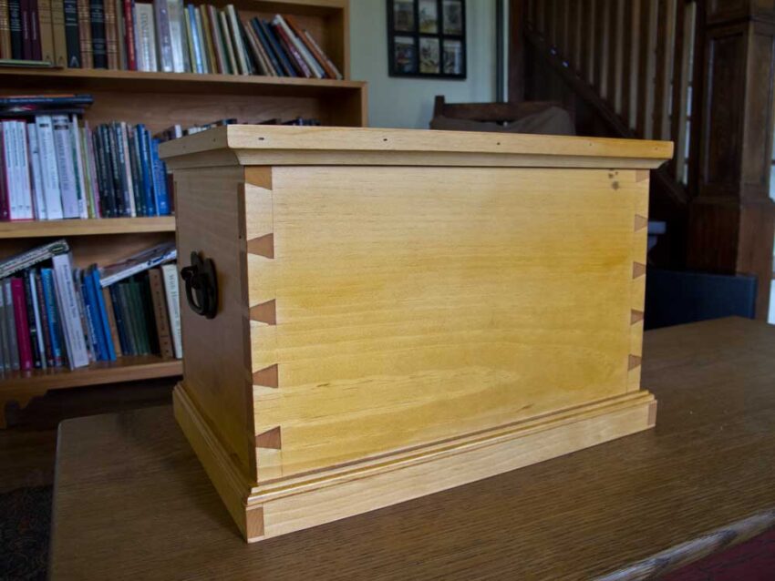 Different Hardware for ‘The Schoolbox’ - Lost Art Press