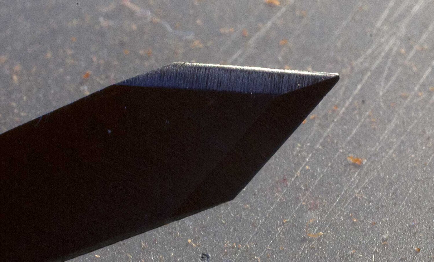 In Defense of the Spear-tip Knife - Lost Art Press