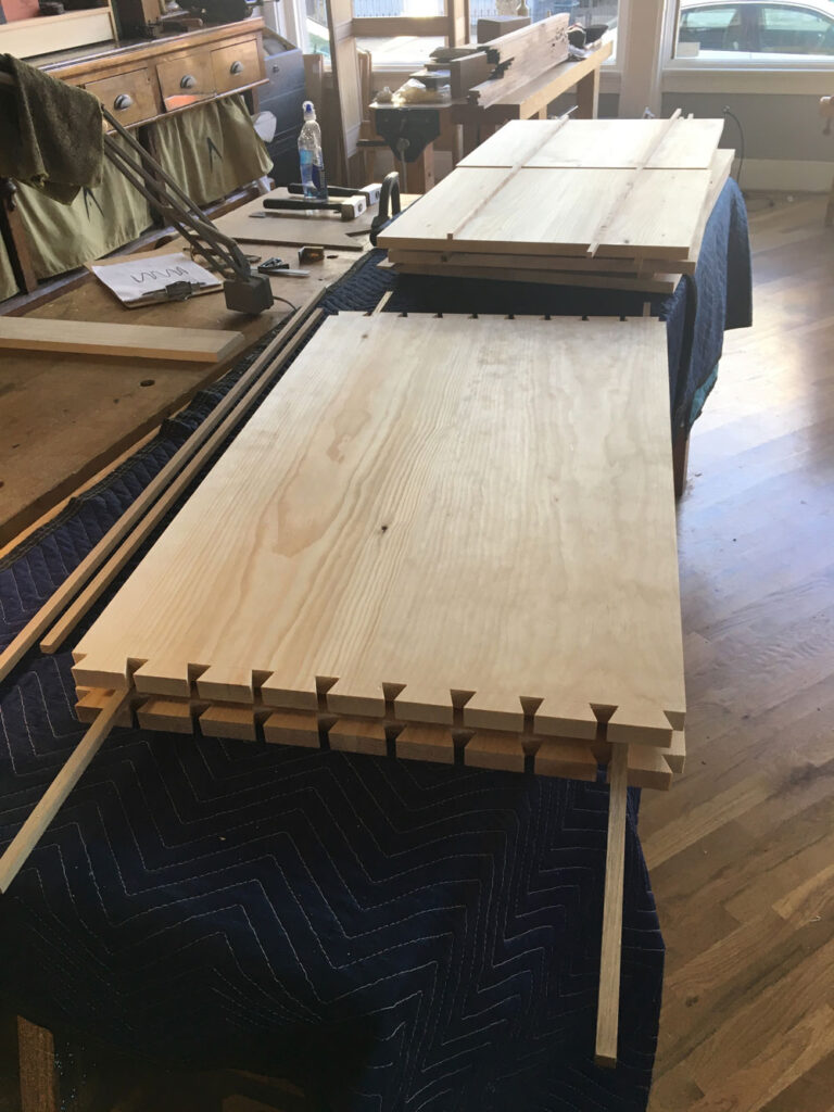 Tool Chest Details – Dovetails - Lost Art Press