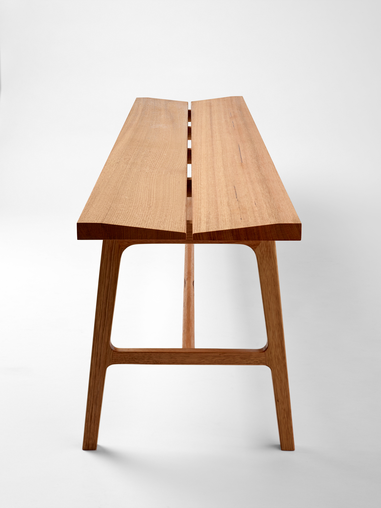 Laura McCusker: An Idyll at the Bottom of the Planet - Lost Art Press