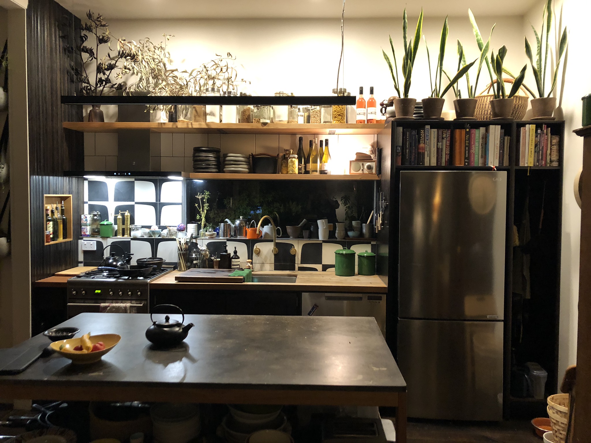 Laura McCusker: An Idyll at the Bottom of the Planet - Lost Art Press