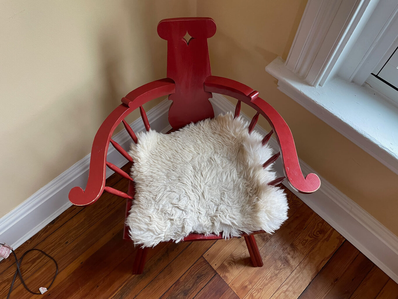 Hobbit Chair: Against my Better Judgment - Lost Art Press