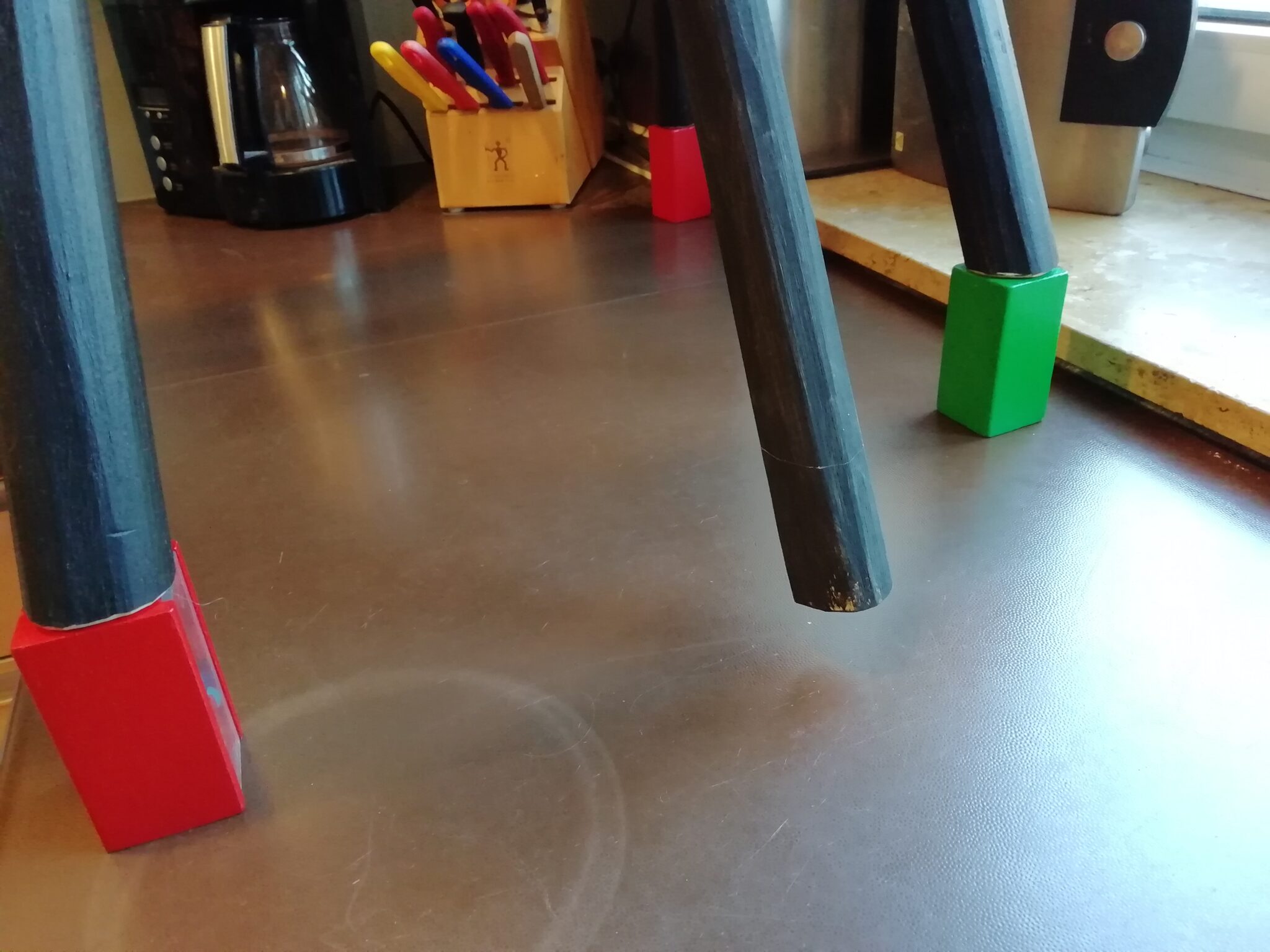 Freak Chairs Part One: 5-Legged Chairs - Lost Art Press